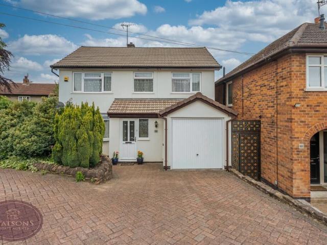4 bedroom detached house for sale in Main Street, Newthorpe, Nottingham, NG16