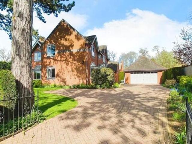 4 Bedroom Detached House For Sale In Main Street, Queniborough