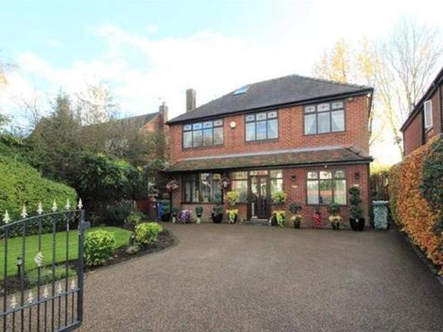 4 bedroom detached house for sale in Mainway Middleton Manchester M24 1PB M24