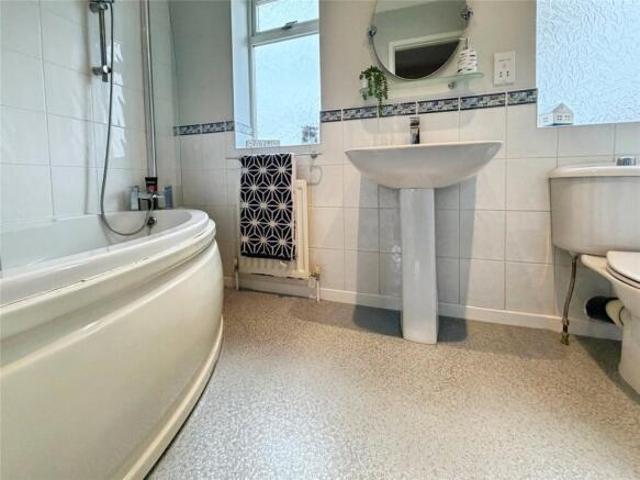 4 bedroom detached house for sale in Malton Road, North Hykeham, Lincoln, Lincolnshire, LN6