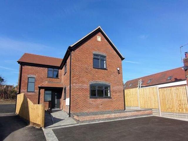 4 Bedroom Detached House For Sale In Mancetter