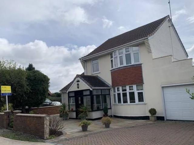 4 bedroom detached house for sale in Mansfield Road Mansfield Clipstone Village Nottinghamshire