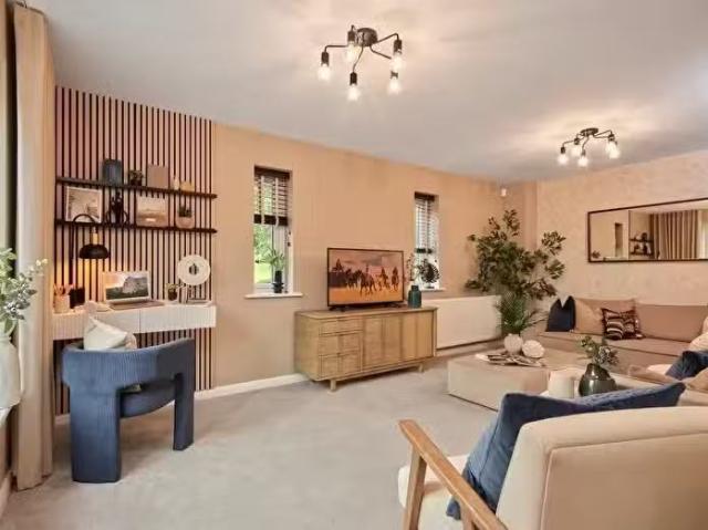 4 Bedroom Detached House For Sale In Maple Fields, Llanrumney.