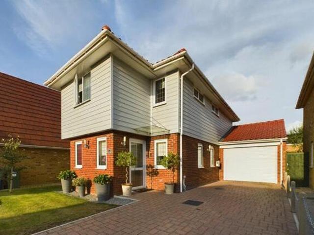 4 Bedroom Detached House For Sale In March