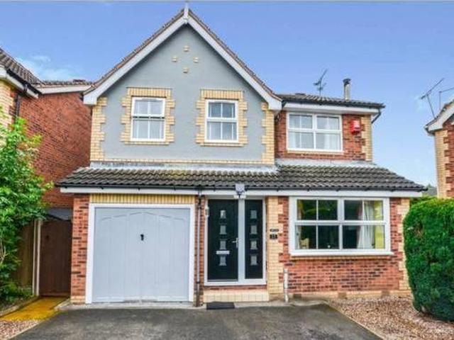4 bedroom detached house for sale in Marbeck Close Sheffield S25 S25
