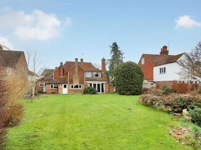 4 Bedroom Detached House For Sale In Marden, Kent