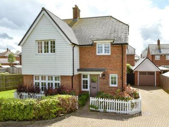 4 Bedroom Detached House For Sale In Marden, Tonbridge
