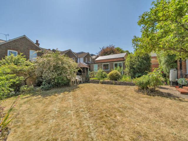 4 bedroom detached house for sale in Mareschal Road, Guildford, Surrey, GU2