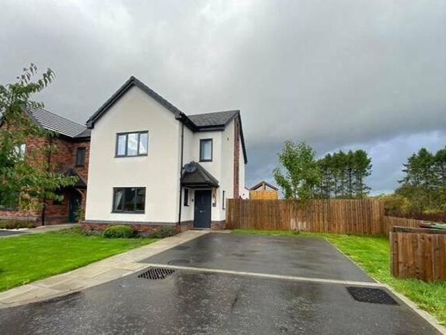 4 bedroom detached house for sale in Marklands Chase Tyldesley M29