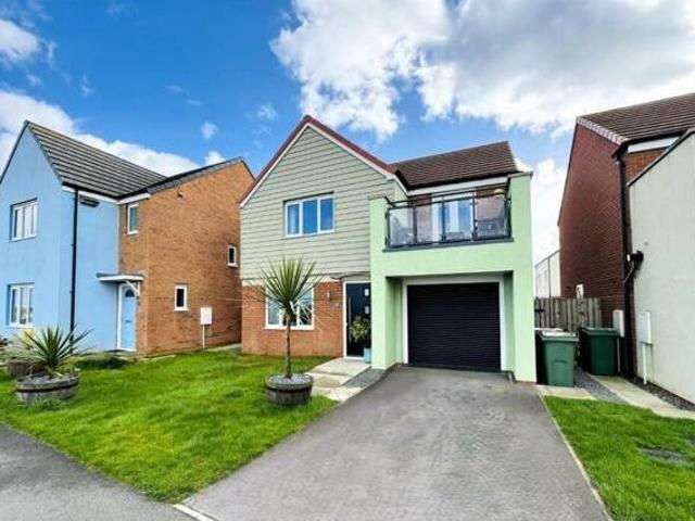 4 Bedroom Detached House For Sale In Marine Point