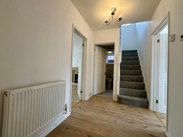 4 bedroom detached house for sale in Marston Gardens, Luton, LU2