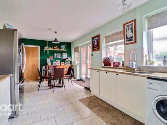 4 bedroom detached house for sale in Meadow Lane, North Hykeham, LN6
