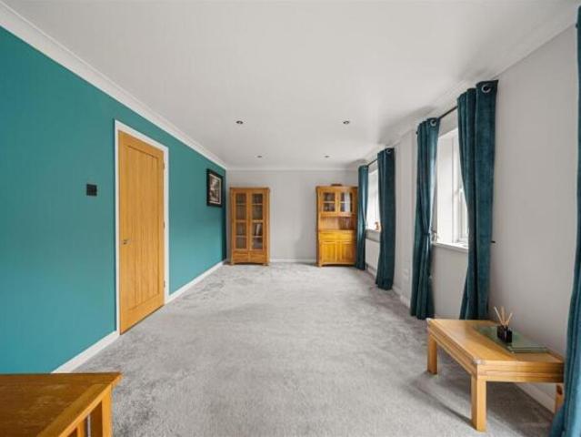 4 bedroom detached house for sale in Meadowdown, Weavering, ME14