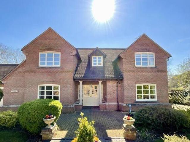 4 Bedroom Detached House For Sale In Meaford Road