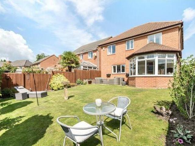 4 Bedroom Detached House For Sale In Meanwood