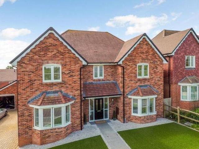 4 Bedroom Detached House For Sale In Medstead, Hampshire
