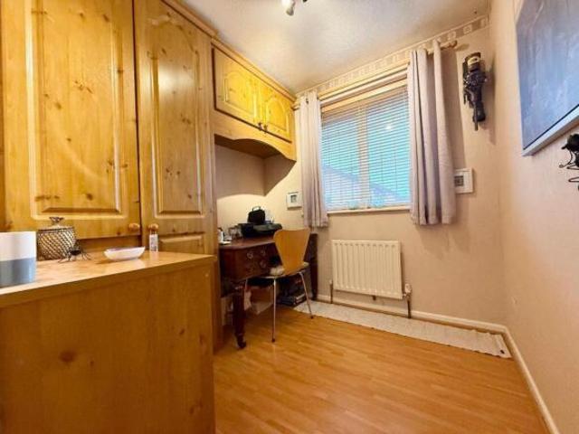 4 bedroom detached house for sale in Mees Close, Luton, LU3