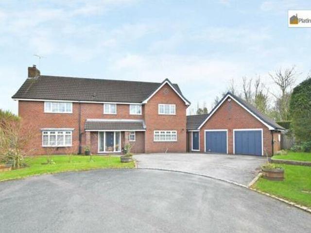 4 Bedroom Detached House For Sale In Meir Park