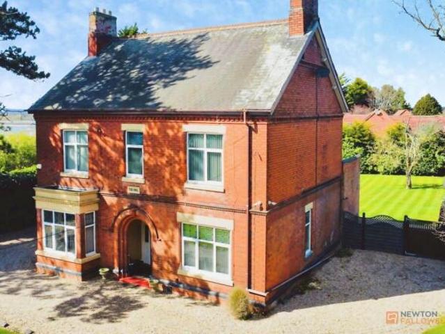 4 bedroom detached house for sale in Melton Road, Queniborough, LE7