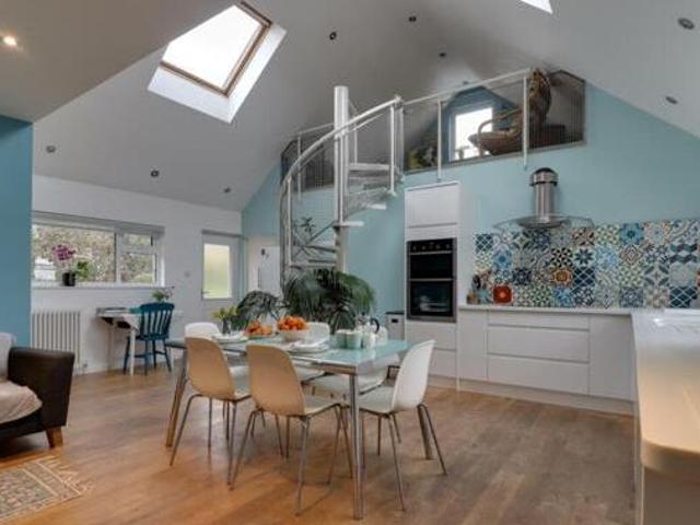 4 Bedroom Detached House For Sale In Meltham
