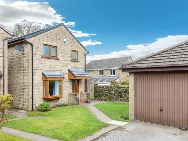 4 Bedroom Detached House For Sale In Meltham