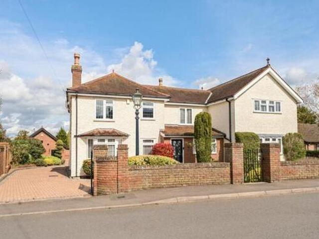 4 Bedroom Detached House For Sale In Meppershall