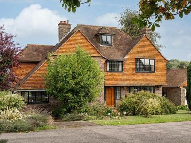4 Bedroom Detached House For Sale In Merstham