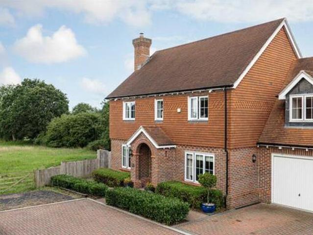 4 Bedroom Detached House For Sale In Merstham