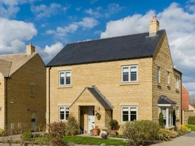 4 Bedroom Detached House For Sale In Mickleton