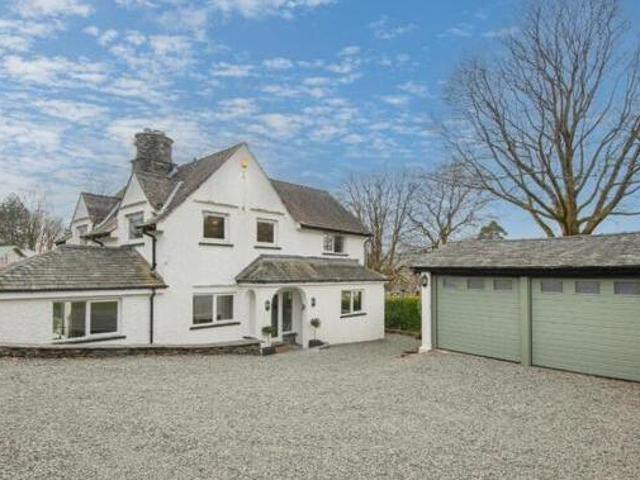 4 Bedroom Detached House For Sale In Middle Entrance Drive, Windermere