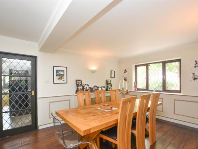 4 bedroom detached house for sale in Middle Road, Ingrave, Brentwood, CM13