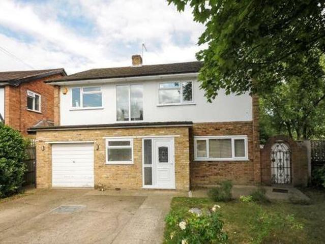 4 Bedroom Detached House For Sale In Middlesex