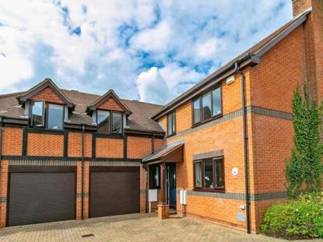 4 Bedroom Detached House For Sale In Middleton, Milton Keynes