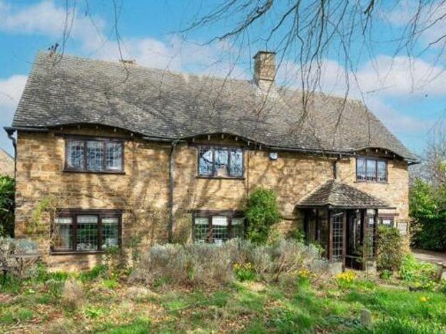 4 Bedroom Detached House For Sale In Middleton Cheney