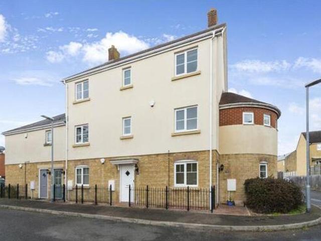 4 Bedroom Detached House For Sale In Milborne Port