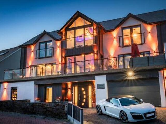 4 Bedroom Detached House For Sale In Milford Haven