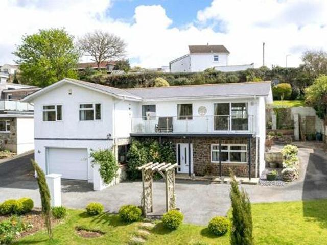 4 Bedroom Detached House For Sale In Milford Haven, Pembrokeshire