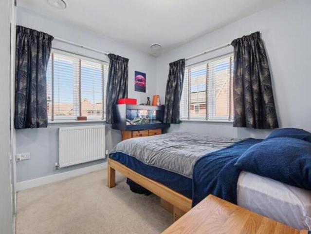 4 bedroom detached house for sale in Mill Gardens, West End, SO18