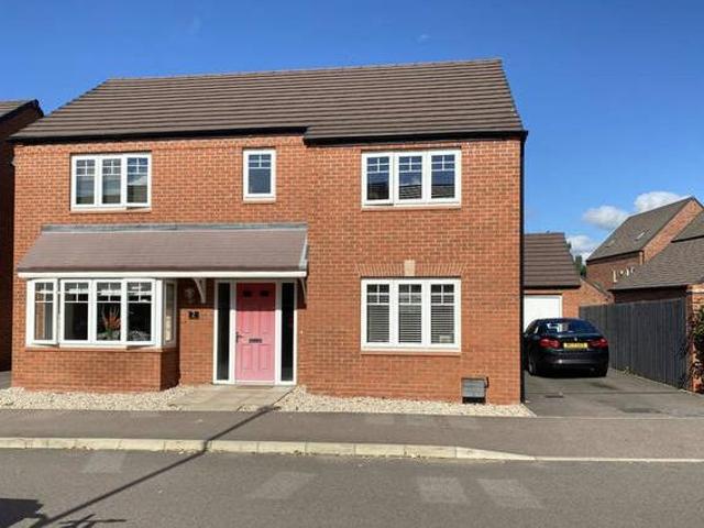 4 bedroom detached house for sale in Mill Hill Wood Way Ibstock LE67