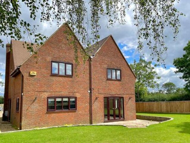 4 Bedroom Detached House For Sale In Milton Keynes, Buckinghamshire