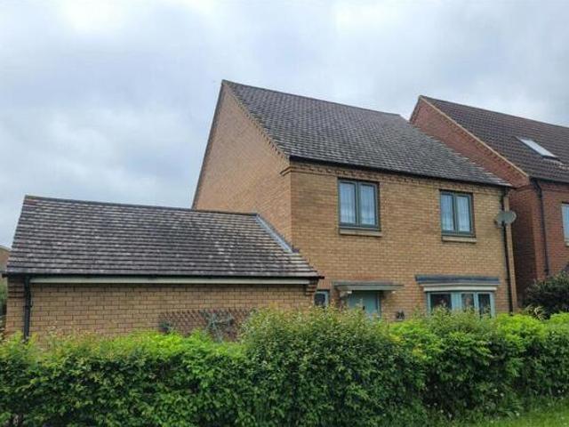4 Bedroom Detached House For Sale In Milton Keynes, Buckinghamshire