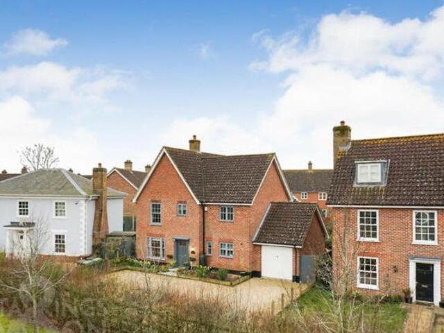 4 Bedroom Detached House For Sale In Mulbarton