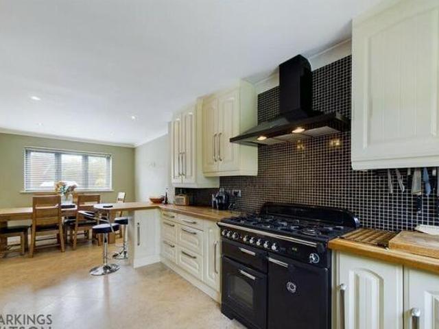 4 Bedroom Detached House For Sale In Mulbarton