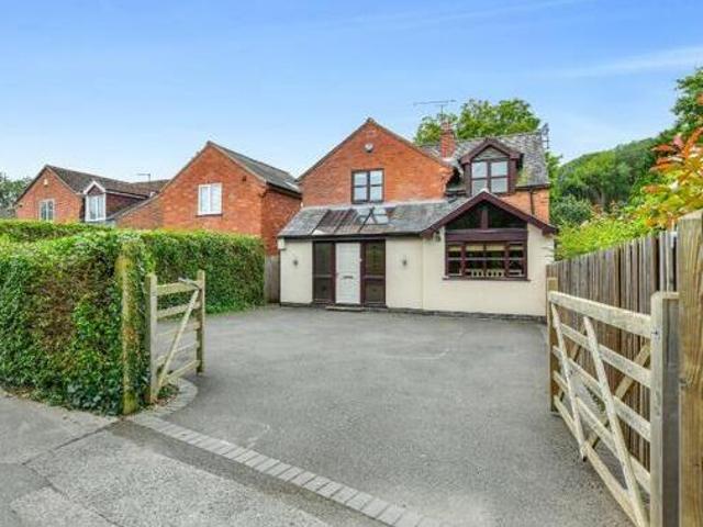 4 Bedroom Detached House For Sale In Nottingham, Nottinghamshire