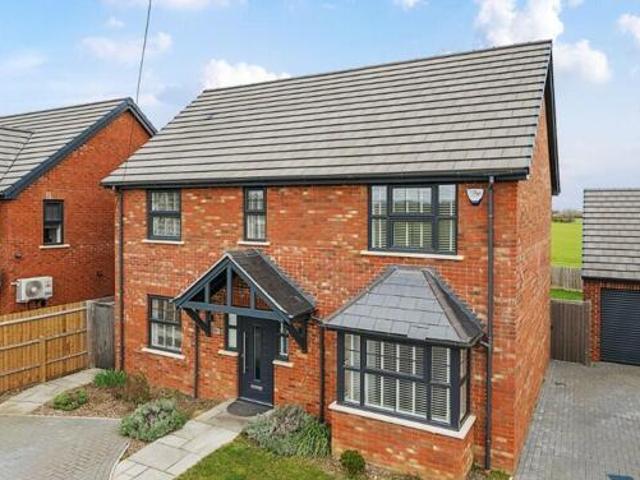 4 Bedroom Detached House For Sale In No Chain* Sandy Road