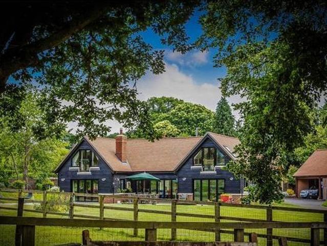 4 bedroom detached house for sale in Norley Lane Shamley Green Guildford Surrey GU5 GU5