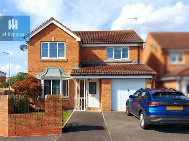 4 Bedroom Detached House For Sale In Normanton, West Yorkshire
