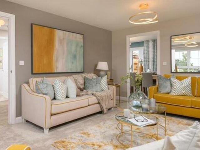 4 Bedroom Detached House For Sale In Norwich Road