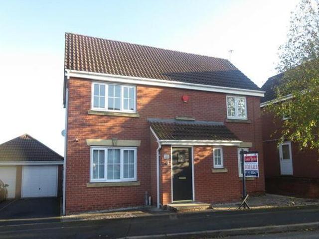 4 Bedroom Detached House For Sale In Norton Heights, Stoke on trent