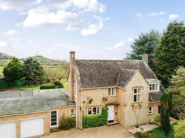4 Bedroom Detached House For Sale In Norton sub hamdon, Stoke sub hamdon